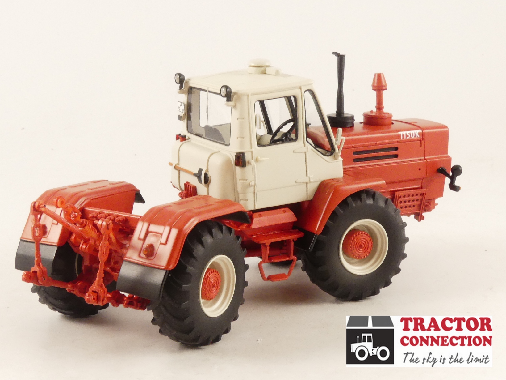 Charkow T-150 K kniktrekker | Tractor Connection | Specialist in ...