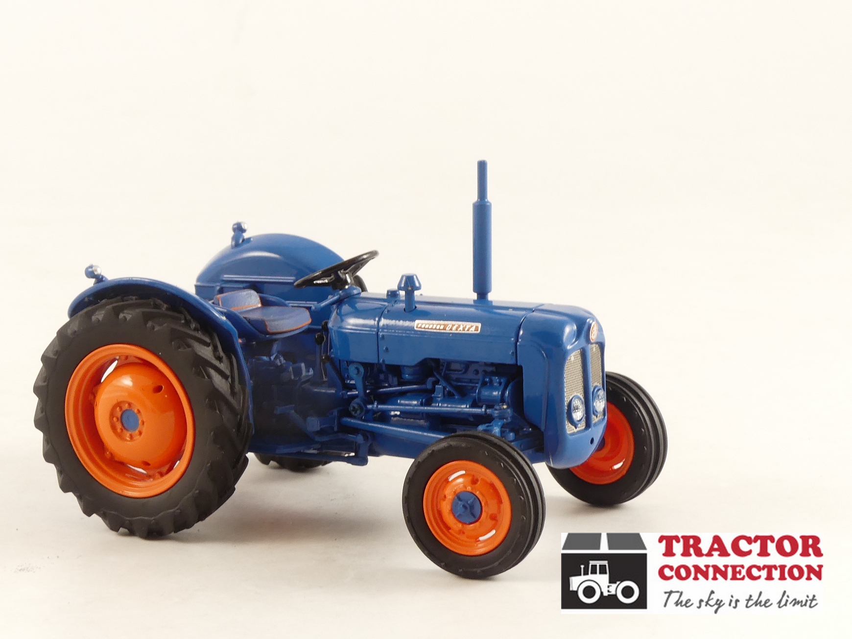 Fordson Dexta | Tractor Connection | Specialist in miniaturen ...